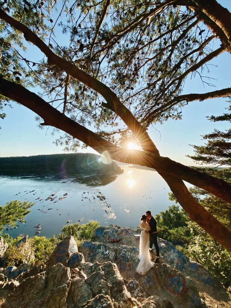 Explore Chiques Rock - Chickies Rock - Columbia, PA