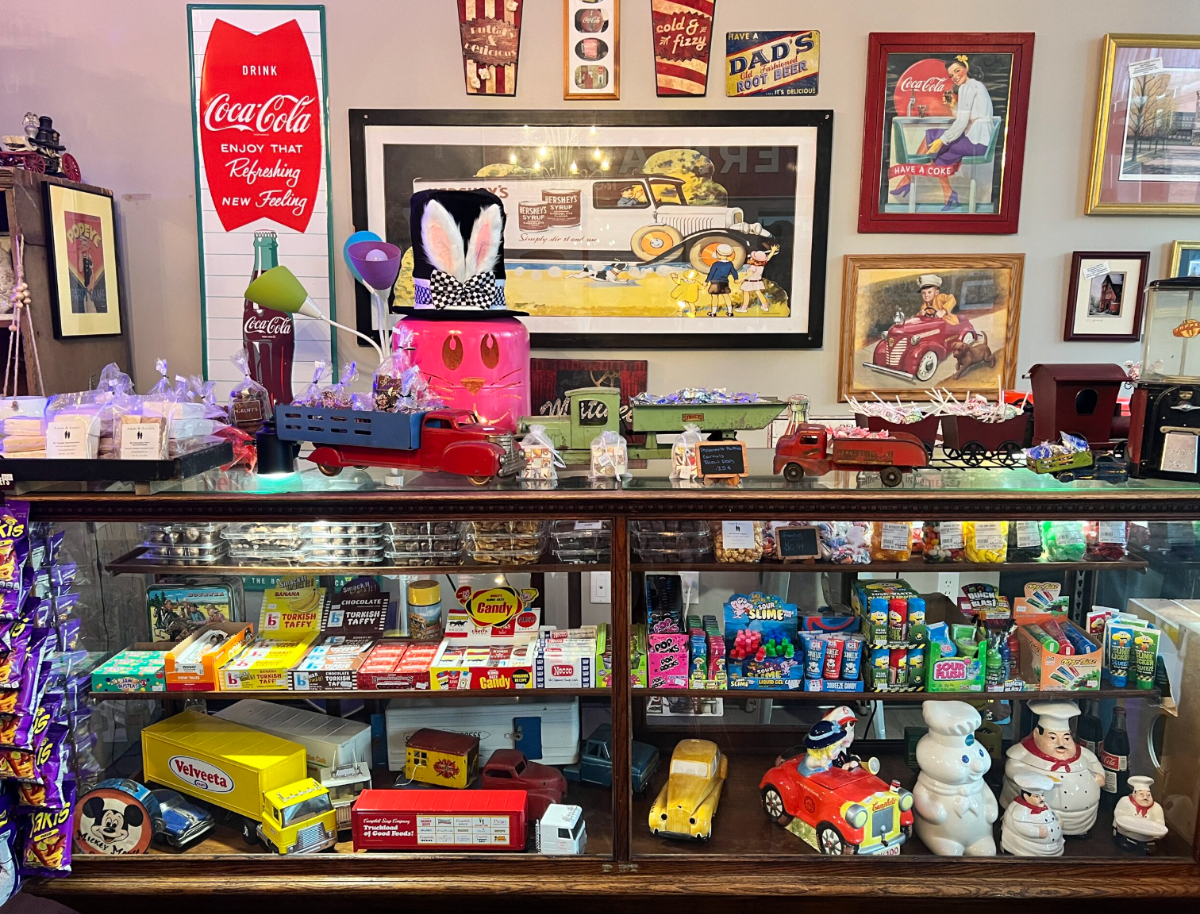 Columbia PA Antique Shops - Collectibles and Decor